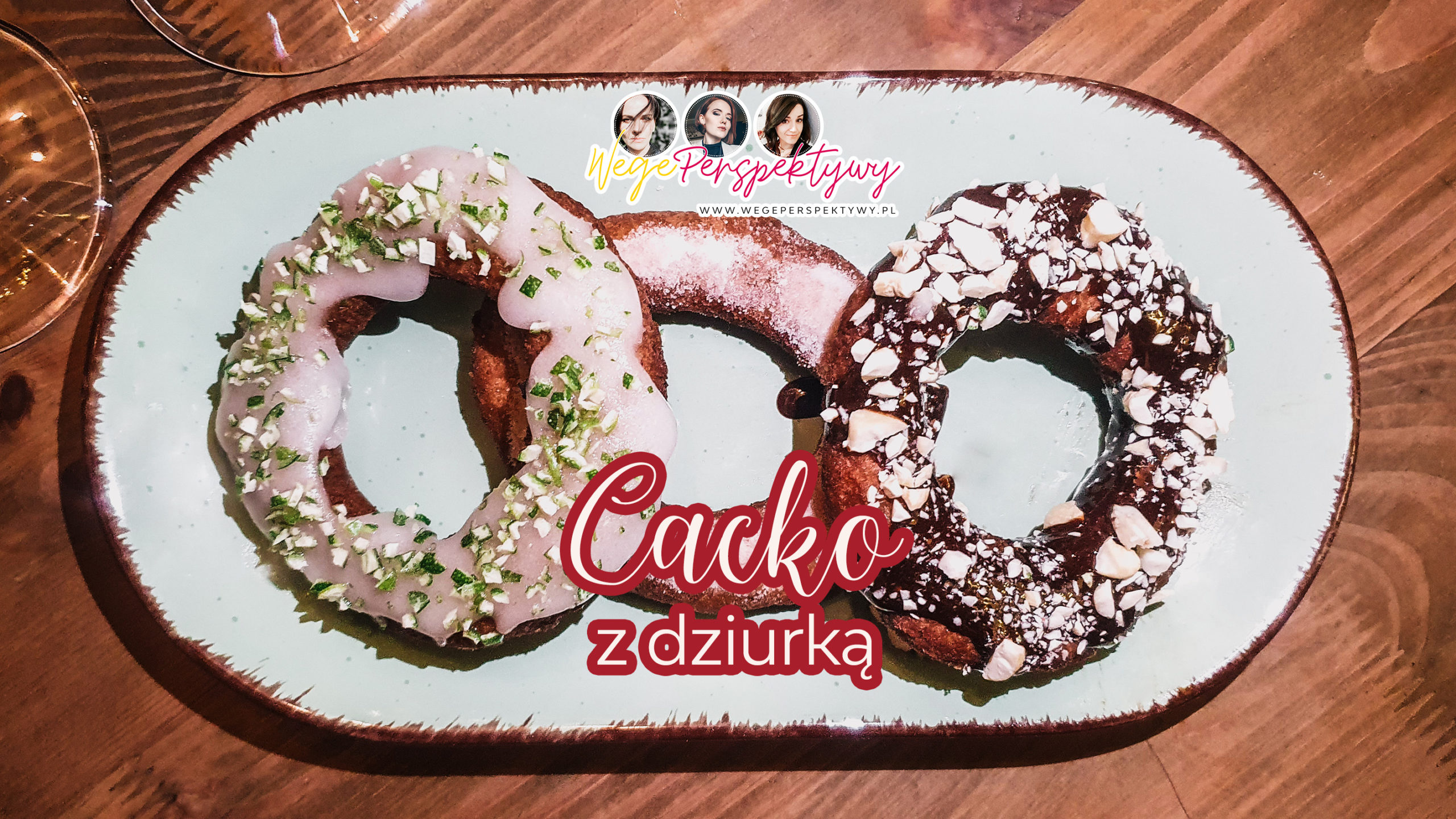 Karnawałowe Cacko z dziurką - WegePerspektywy